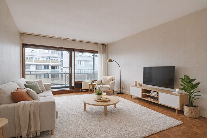 Appartement à vendre - Paris e , Violet, Commerce - 2 pièces - 1 chambre