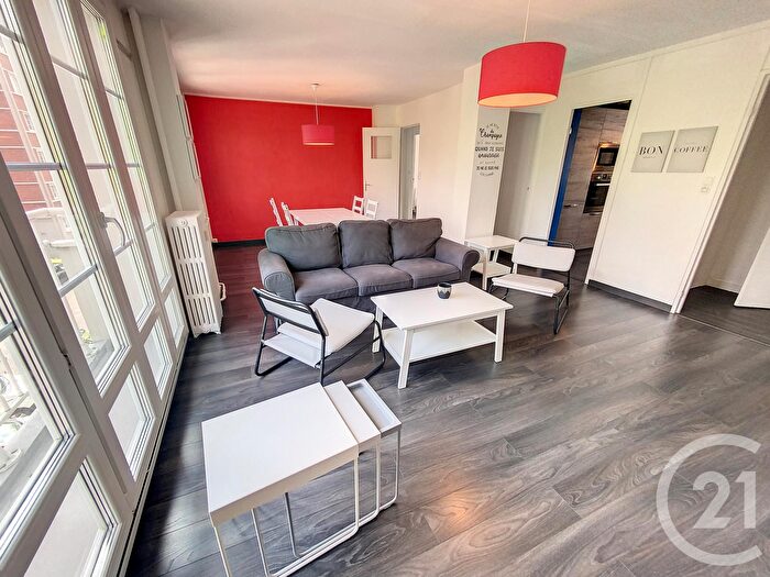 Lille, Centre-ville, Euralille - Appartement 4 pièces à louer