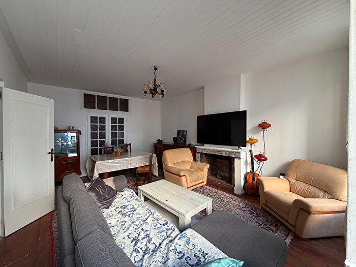 Appartement à vendre - Rochefort, Centre-ville - 2 pièces - 1 chambre