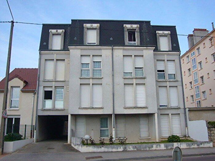 Appartement à louer - Abattoirs, Dijon - 1 pièce