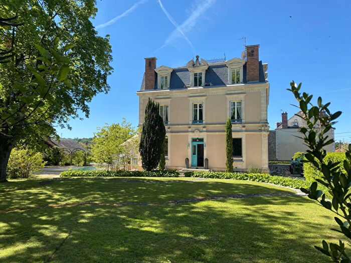 Maison à vendre - Saint-Junien - 12 pièces - 6 chambres