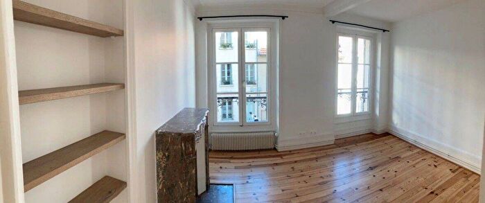 Appartement à louer - Forêt, Saint-Germain-en-Laye - 3 pièces - 2 chambres