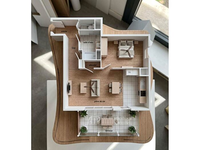 Maisons à vendre et appartements à louer - 2