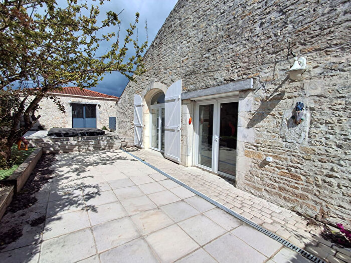 Maison 6 pièces à Saint-Médard-dAunis, à vendre