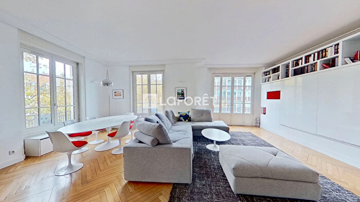 Appartement à vendre - Lyon e , Mutualité, Préfecture, Moncey - 4 pièces - 3 chambres