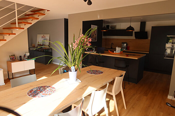 Appartement à vendre - École-Valentin - 5 pièces - 3 chambres