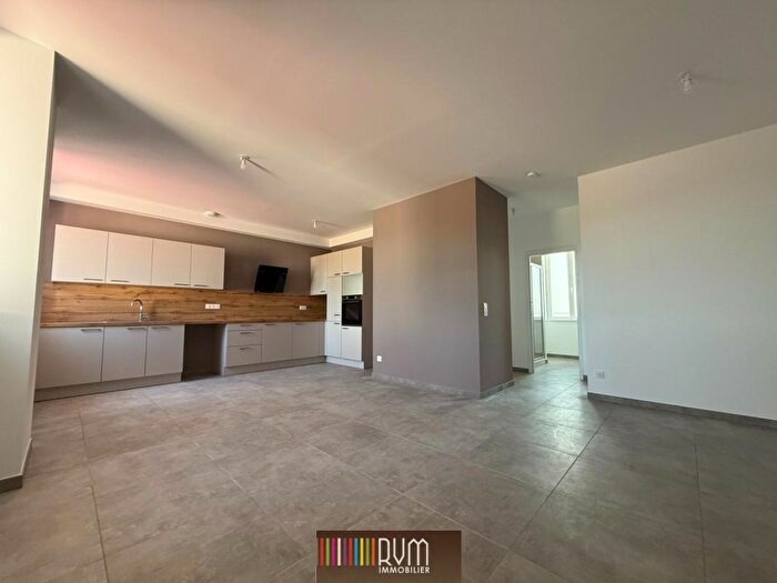 Appartement 3 pièces à Ceyzériat, à louer