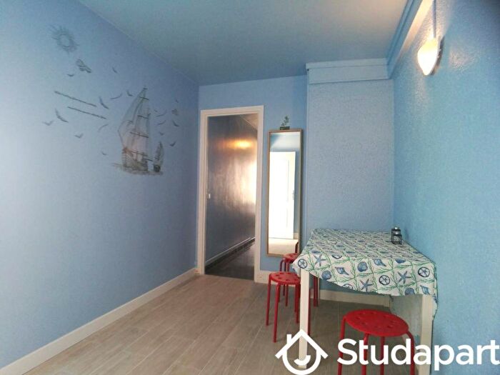 Appartement à louer - Plateau-Grèves-Europe-Gare du Stade-Fossés Jean, Colombes - 1 pièce - 1 chambre