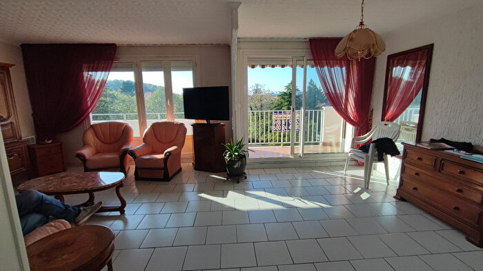 Appartement à vendre - Meyzieu, Centre-ville - 3 pièces - 2 chambres