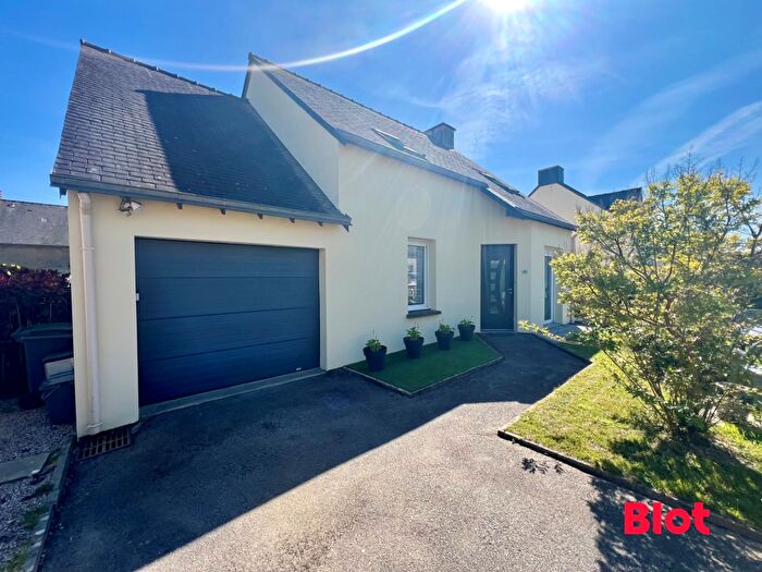 Maison 6 pièces à Saint-Méen-le-Grand, à vendre