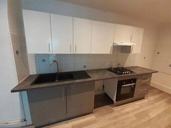 Appartement à louer - Le Chambon-Feugerolles - 2 pièces - 1 chambre
