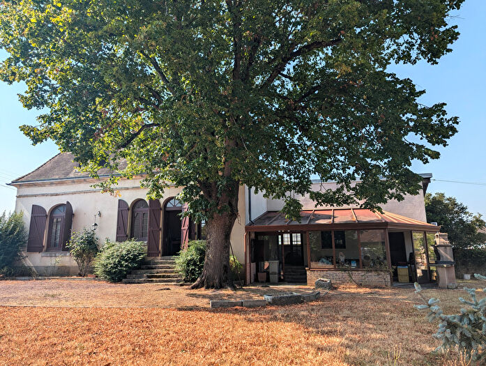 La Châtre : Maison 5 pièces à vendre