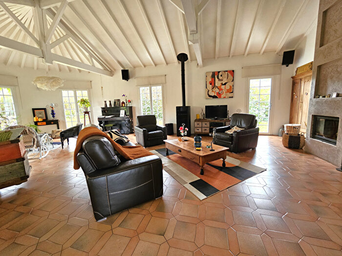 Maison à vendre - Champtoceaux - 8 pièces - 3 chambres