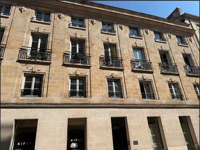 Appartement à louer - Bordeaux, Quinconces, Grands Hommes, Tourny - 2 pièces - 1 chambre