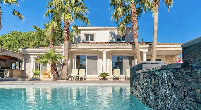 Vias : Maison 7 pièces à vendre