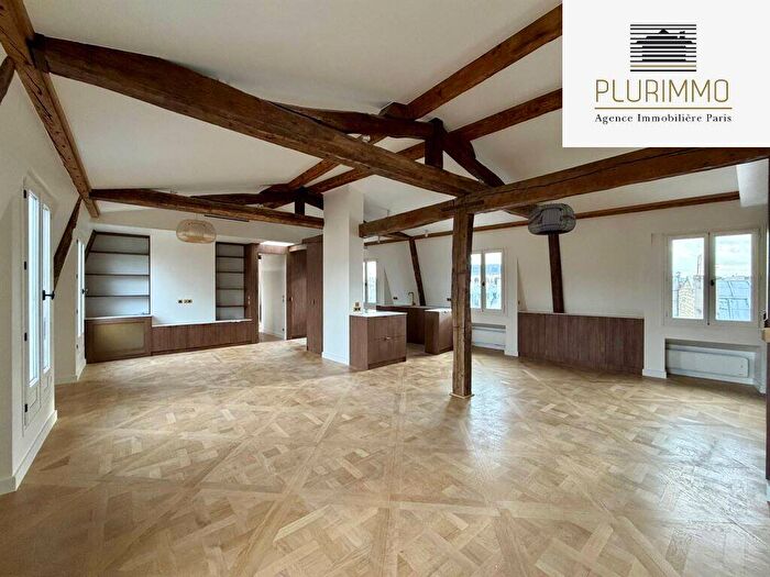 Appartement à louer - Saint Germain des Prés, Paris ème arrondissement - 5 pièces - 3 chambres