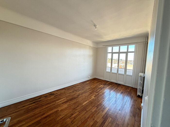 Appartement à louer - Chaville, Rive Droite, Les Vignes - 2 pièces - 1 chambre