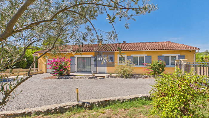 Maison 5 pièces à Ruoms, à vendre