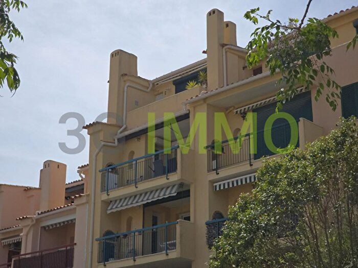 Appartement 2 pièces à Cavalaire-sur-Mer, Centre-ville, à vendre