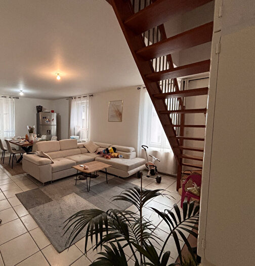 Appartement à louer - Échalas - 4 pièces - 3 chambres