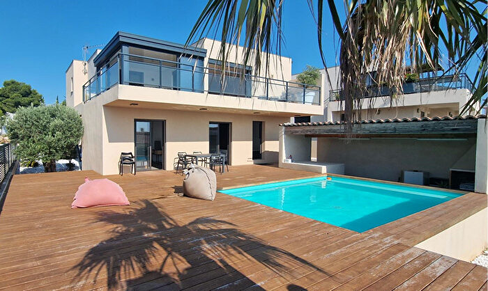 Maison à vendre - Narbonne, Cité - 5 pièces - 4 chambres