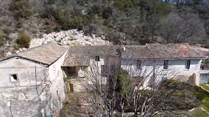 Maison à vendre - Entrechaux - 17 pièces