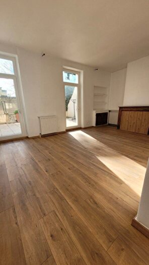 Appartement à louer - Ancien Hôpital, Béziers - 3 pièces - 2 chambres