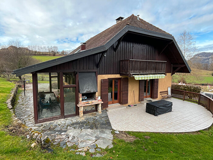 Maison à vendre - La Bridoire - 5 pièces - 4 chambres