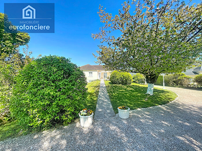 Maison 5 pièces à vendre - Saint-Lyé