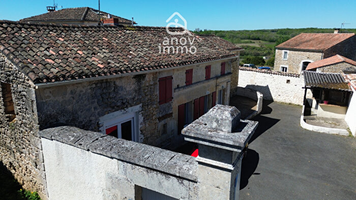 Champmillon : Maison 5 pièces à vendre
