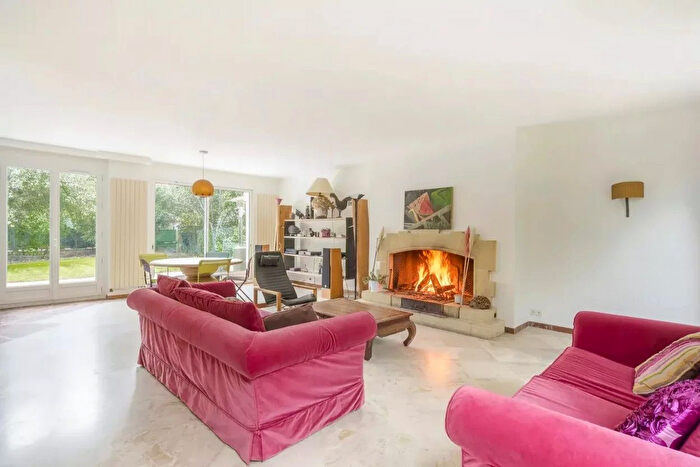 Maison à vendre - Saint-Maur-des-Fossés, Saint-Maur-Créteil - 6 pièces - 4 chambres