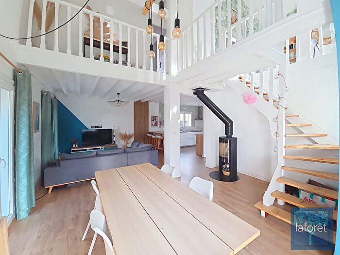 Maison à vendre - Saint-Médard-en-Jalles, Corbiac, Gajac, Magudas - 6 pièces - 4 chambres