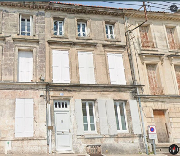 Appartement à vendre - Angoulême, Centre-ville - 4 pièces - 2 chambres