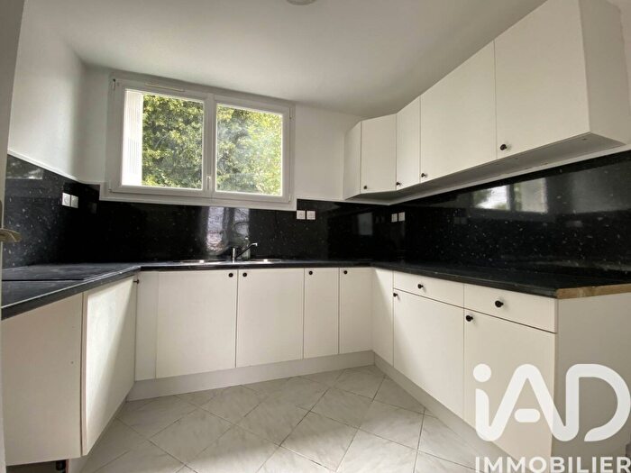 Appartement à louer - Parc Pierre, Sainte-Geneviève-des-Bois - 3 pièces - 2 chambres