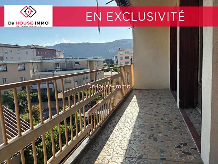 Appartement 4 pièces à Guilherand-Granges, à vendre