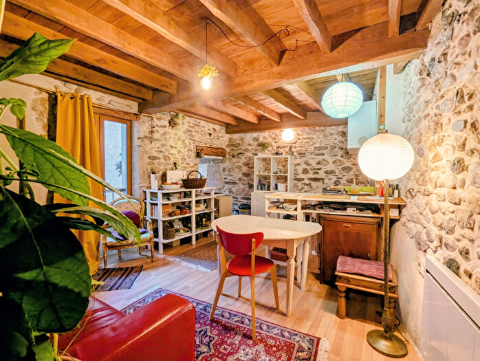 Maison à vendre - Les Aires - 4 pièces - 2 chambres