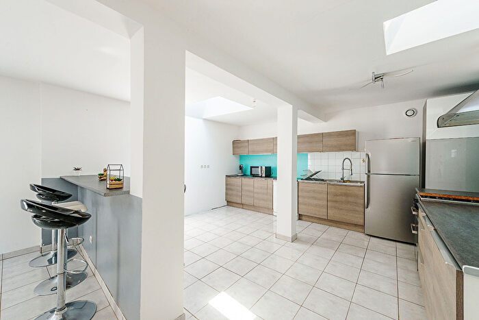 Saint-Amand-les-Eaux, Saubois, Moulin Blanc, La Bruyère : Maison 10 pièces à vendre