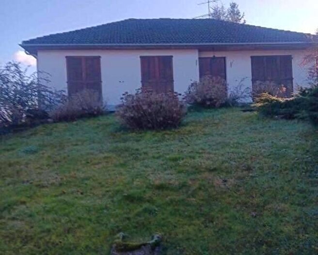Maison 5 pièces à Peyrat-la-Nonière, à vendre