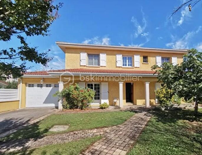 Maison à vendre - La Verpillière - 8 pièces - 6 chambres