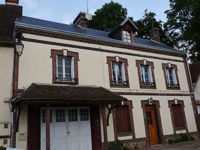 Maison 4 pièces à Saint-Michel-Tub uf, à louer