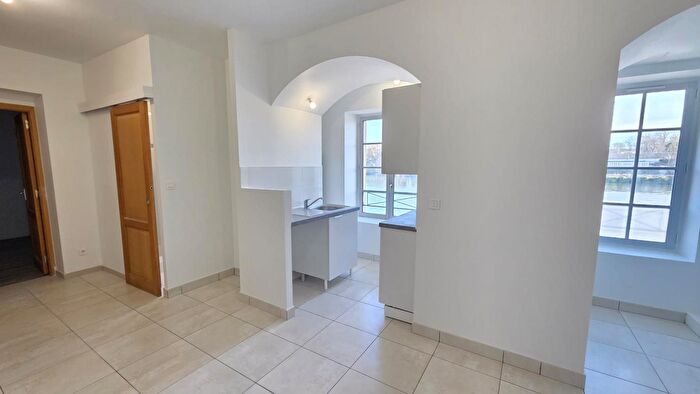 Appartement à vendre - Mantes-la-Jolie, Centre-ville - 3 pièces - 2 chambres