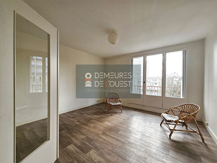 Appartement à vendre - Quartiers Nord-Ouest, Villejean - 3 pièces - 2 chambres