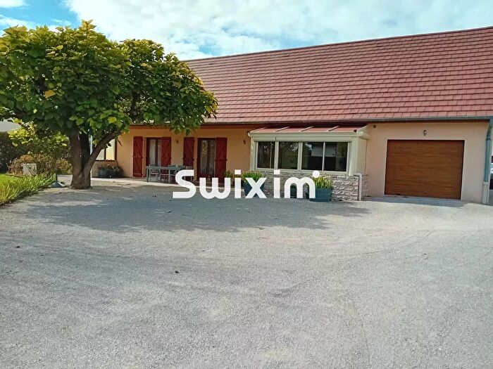 Maison à vendre - Saint-Martin-en-Bresse - 6 pièces - 3 chambres