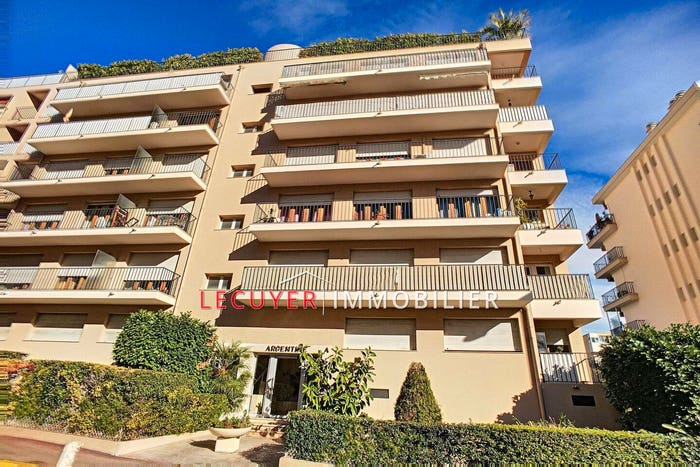 Appartement 4 pièces à louer à Tignes et Sevigne, Le Cannet