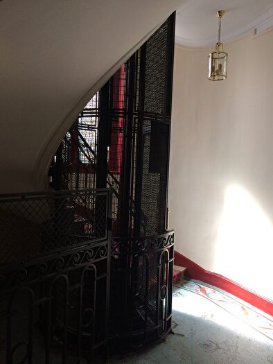 Appartement à louer - Neuilly-sur-Seine, Parc de Neuilly - 2 pièces - 1 chambre