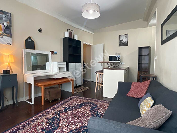 Pontoise, Centre-ville : Appartement 2 pièces à vendre