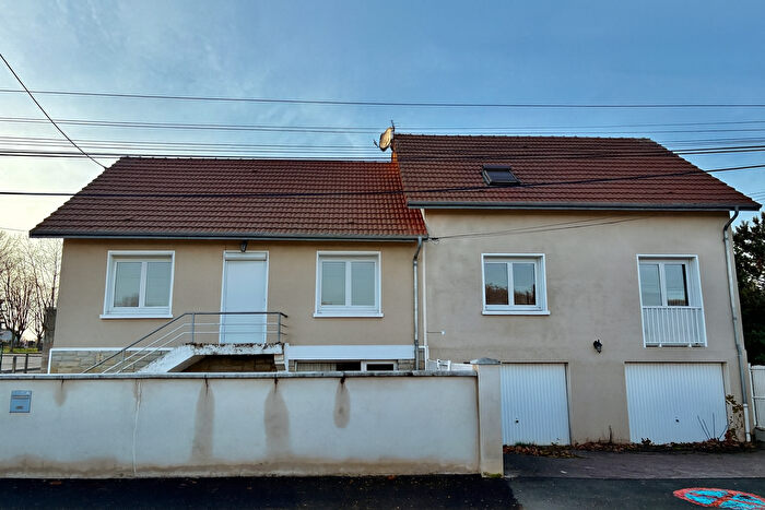 Maison à vendre - Saint-Vallier - 9 pièces - 5 chambres