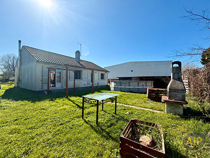 Maison à vendre - La Montagne - 3 pièces - 2 chambres