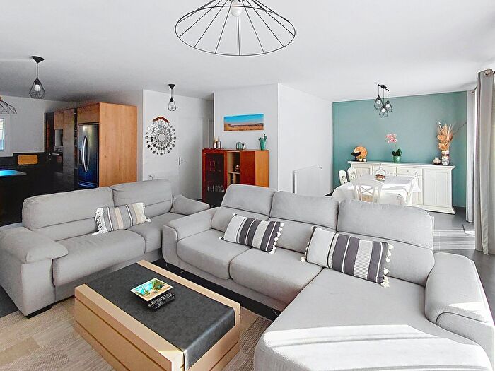 Maison 7 pièces à Arès, à vendre