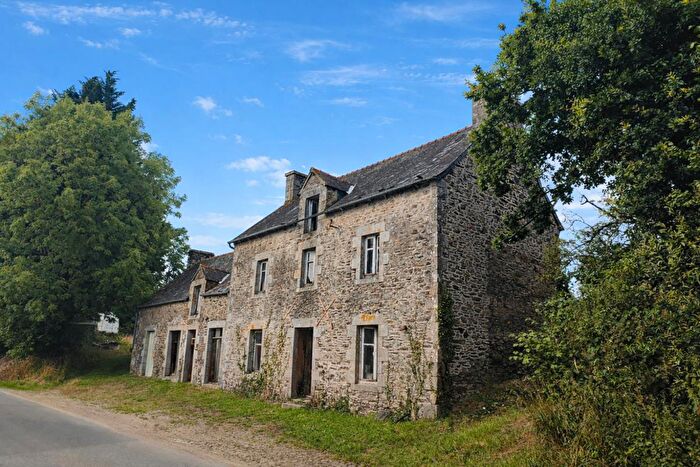 Maison à vendre - Allineuc - 4 pièces - 2 chambres